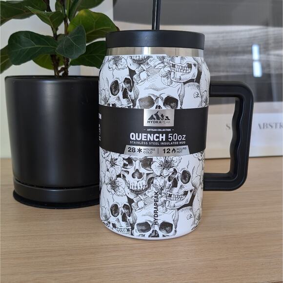 Hydrapeak | Dining | Nwt Limited Edition Hydrapeak Skull 5 Oz Quench ...
